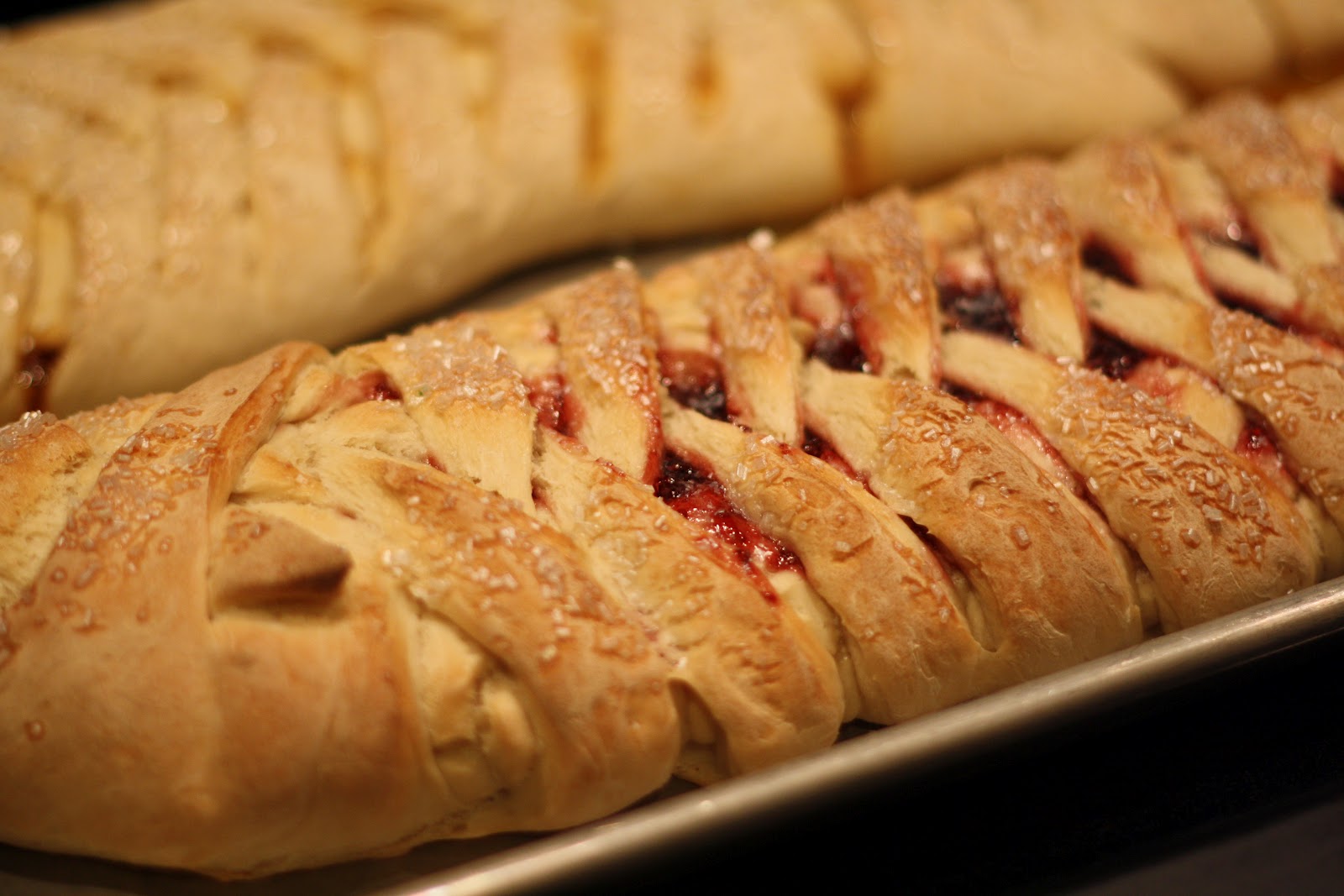 Making Mama's Kitchen: Braided Fruit Pastry
