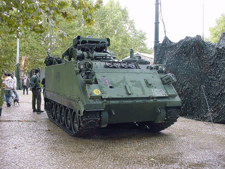 Viaturas Militares Portuguesas: Auto Blindado Lagartas M901A1 Lança ...