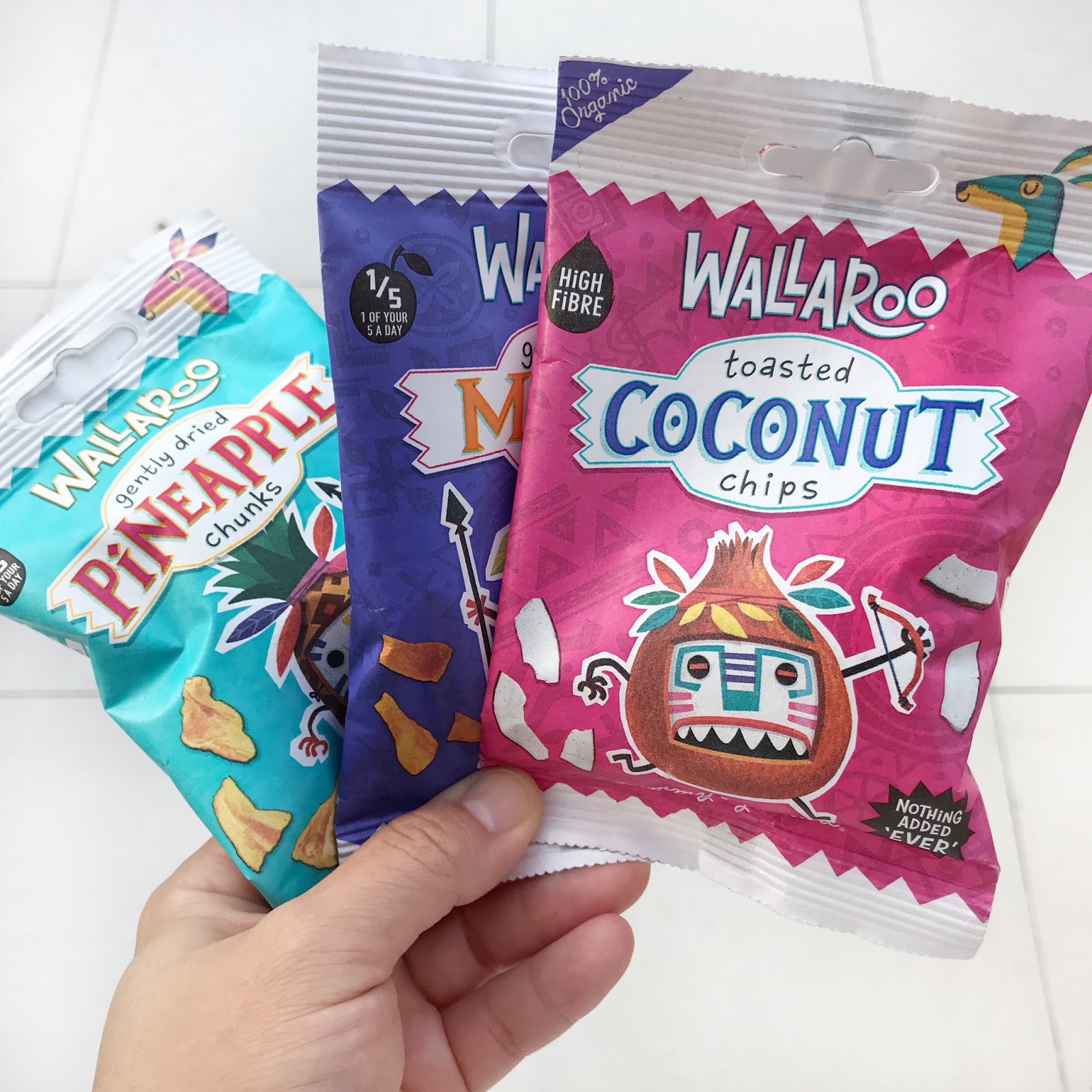 Wallaroo Hand Bag Snacks / LUCY LOVES TO EAT