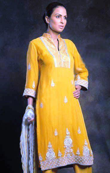 New Mehandi Dresses indian pakistani arabian ~ Desi Maza