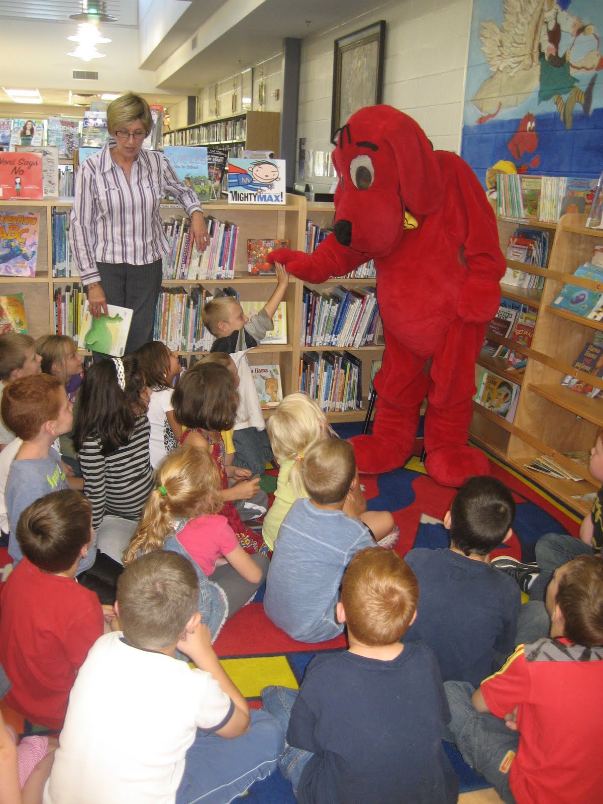 Mrs. Jones' News Blog: Clifford visits the Library!