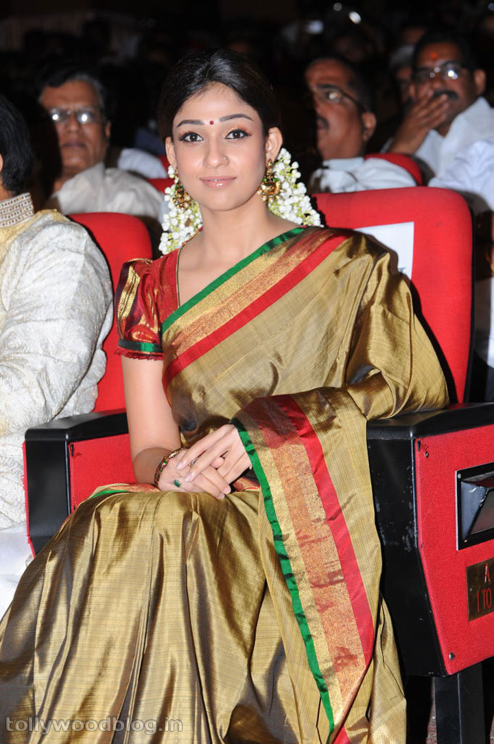Nayanthara latest Beautiful Traditional Saree photos
