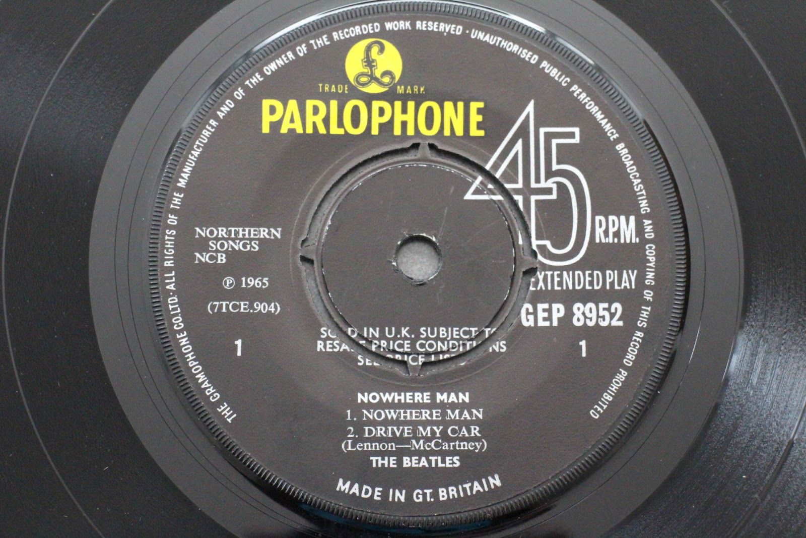 The Beatles-levyhylly: Nowhere Man -EP (UK 2nd pressing) SOLID CENTRE