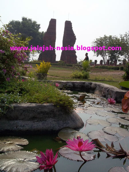 Gerbang Kerajaan Majapahit di Candi Wringin Lawang - Kompasiana.com