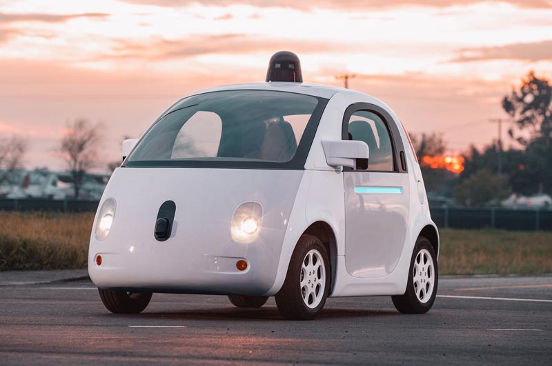 MARKETING CORNER: Smartphones, Digitalisasi dan Mobil Otonom