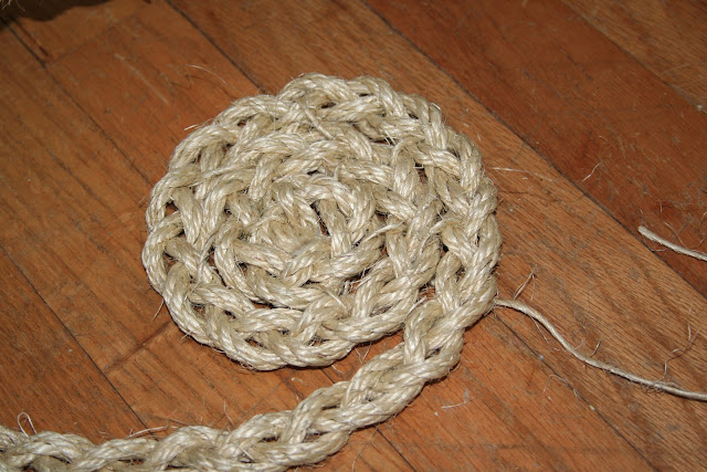 My Salvaged Home: Braided Rope Rug