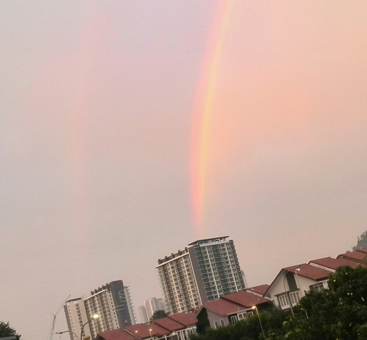 namakucella: PELANGI SELEPAS HUJAN