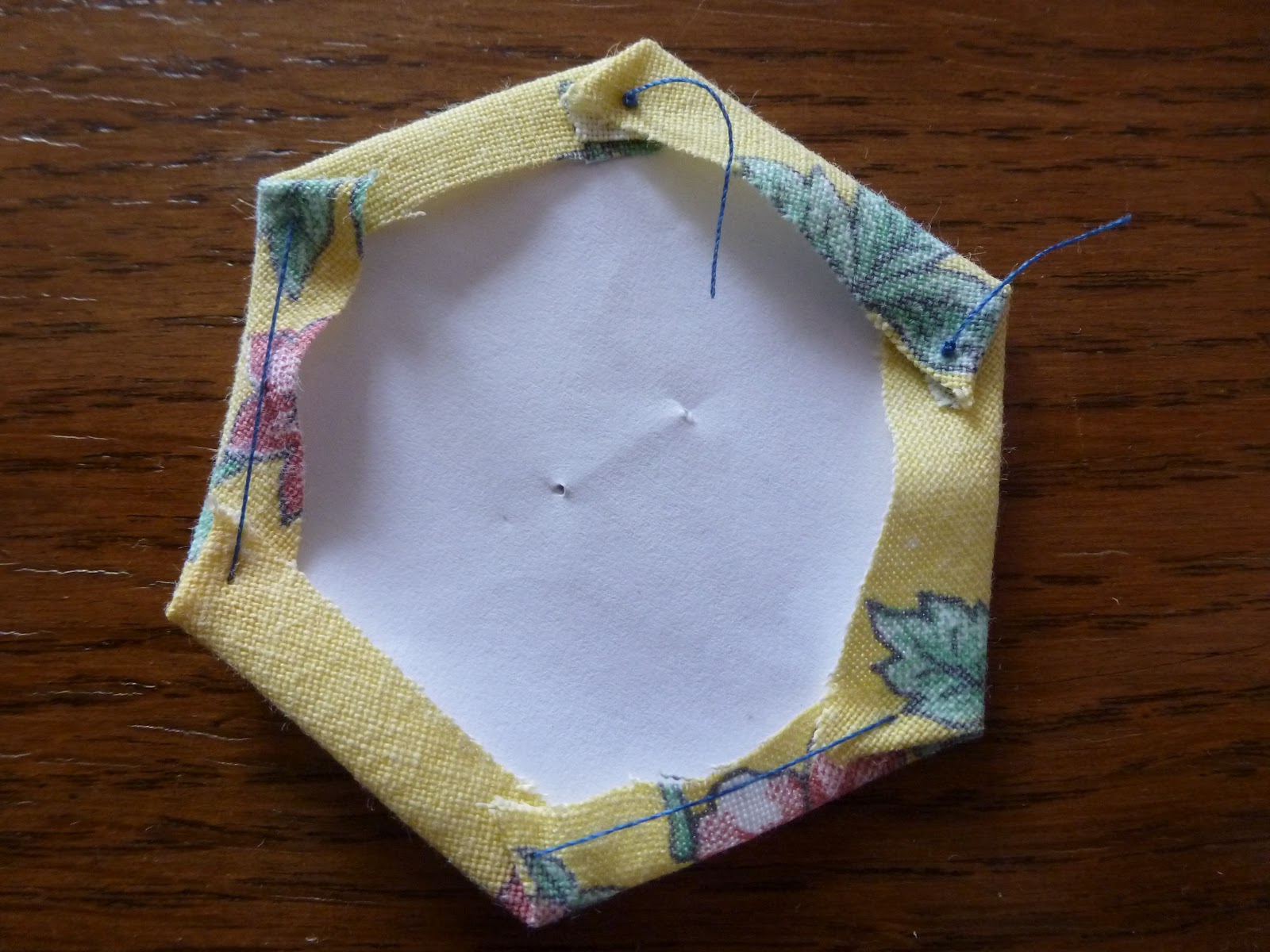 selfsewn: basic english paper piecing tutorial