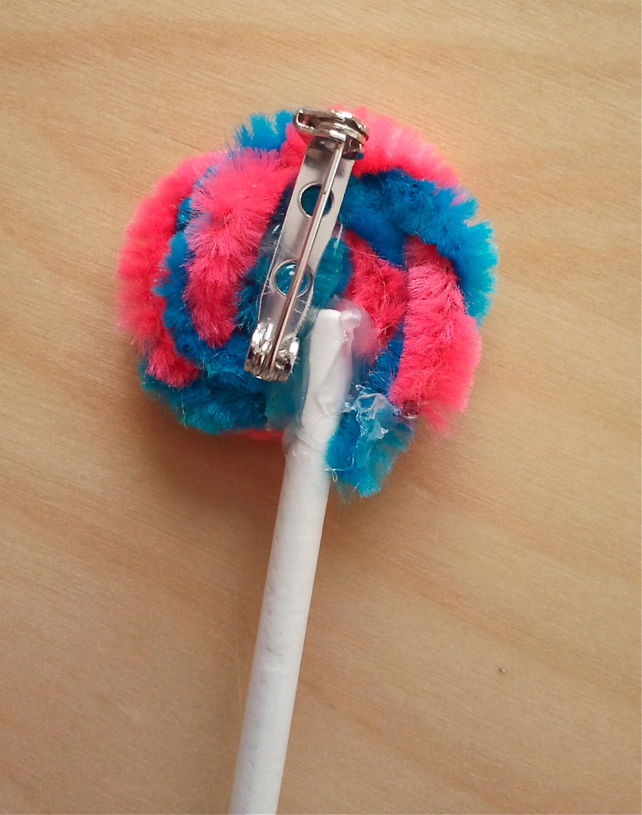 Holly's Arts and Crafts Corner: Craft Project: Girl Scout Swaps