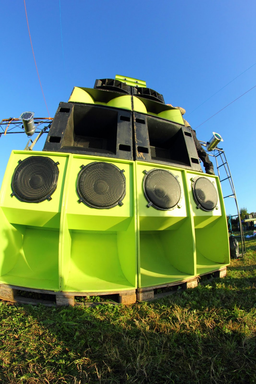 MUSICALLY MAD SOUND SYSTEM
