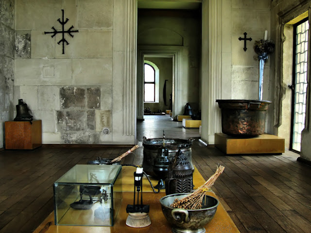 Photographis: The architectonic ensemble Udriste - Nasturel