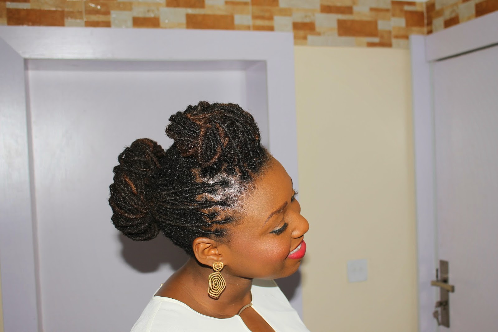 Hair How To: The Duo Buns with inverted top bun