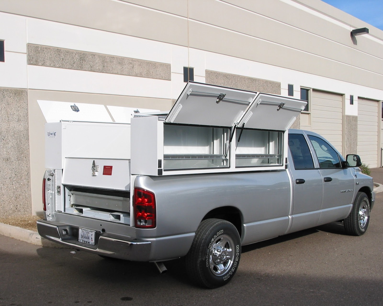 Transferable Slip-On Work Truck Bodies For Standard Pickup Trucks: May 2014