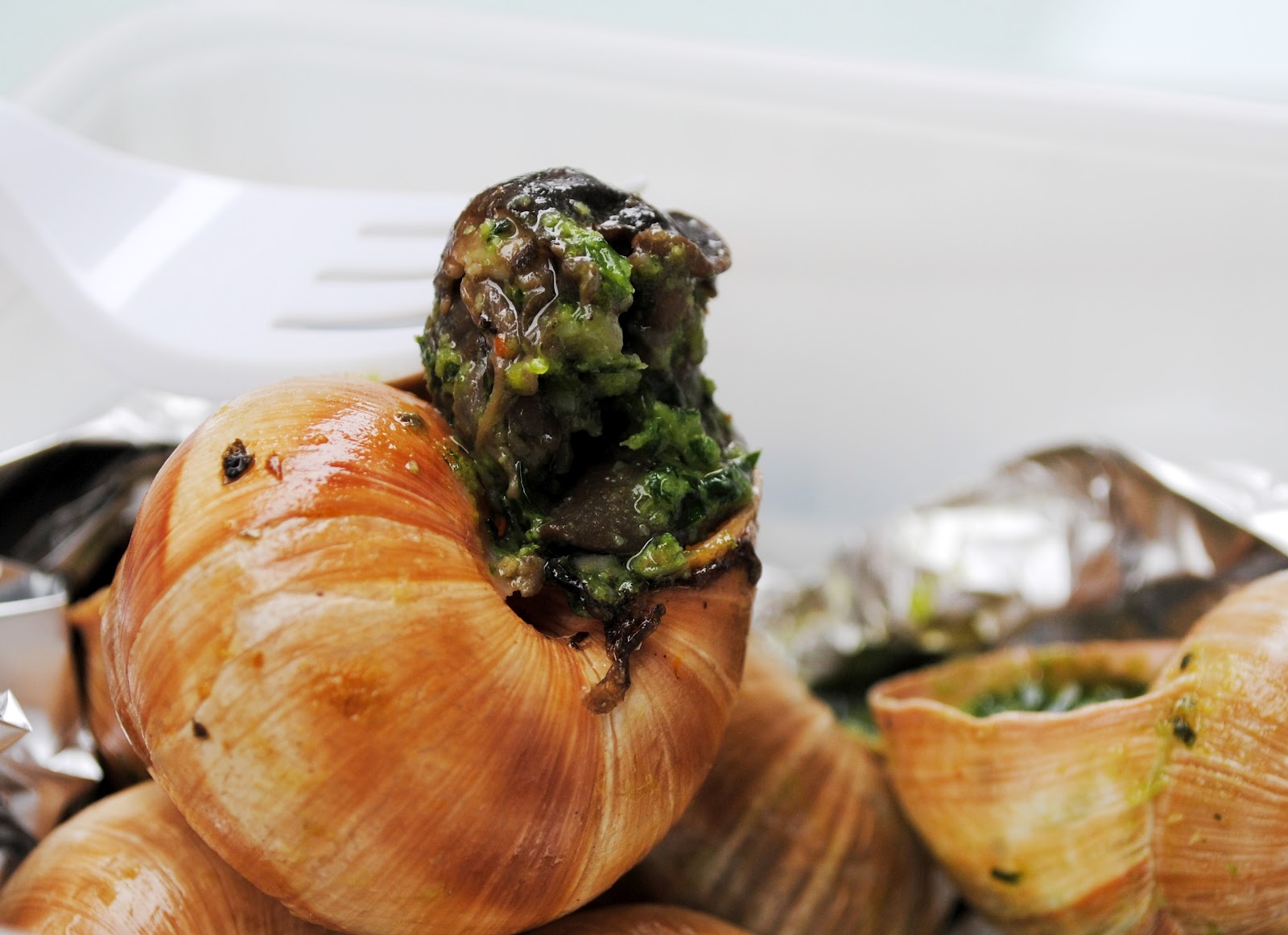 A Coffeeholic's Travel Tale: Escargot @ L'Escargot Montorgueil / Hard ...