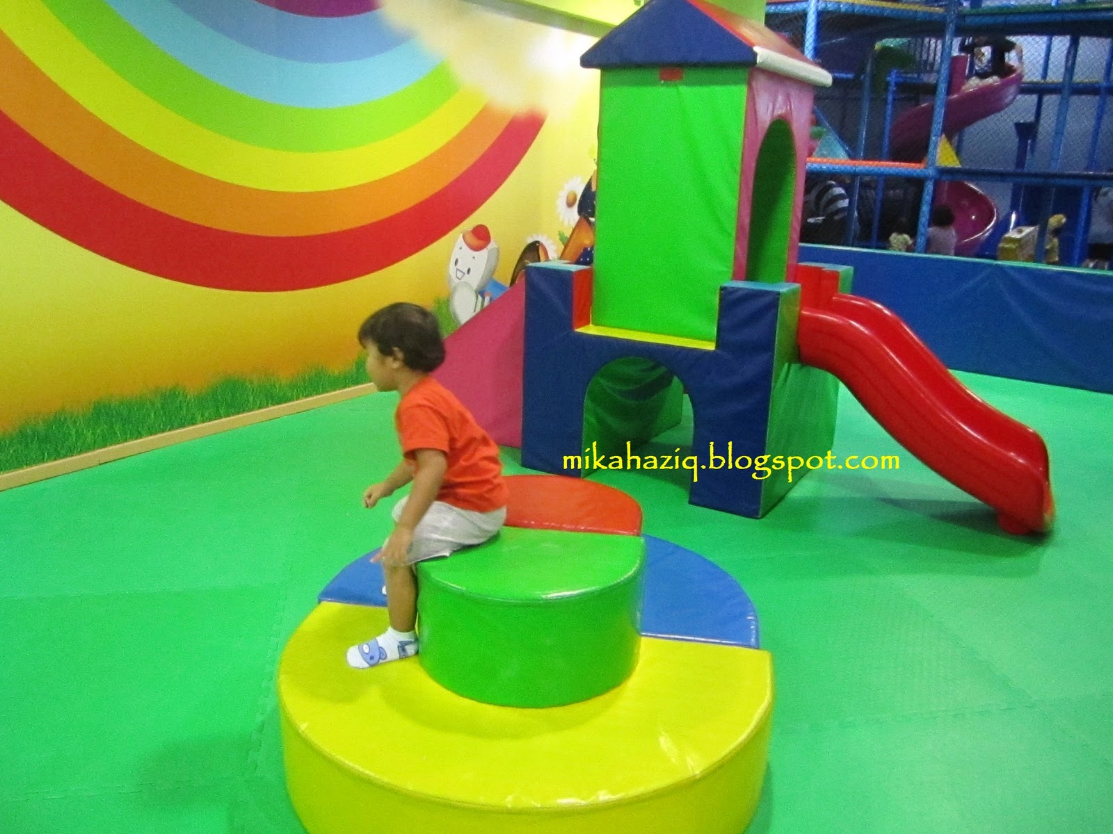 mikahaziq: Singapore Kids - The Polliwogs ; A Toddler Friendly Indoor ...