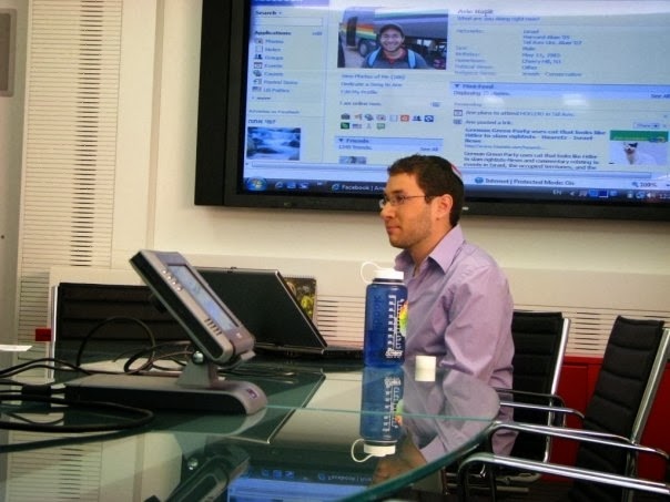 10 Orang Pemilik Account Facebook Pertama | Abang Jimy Blog 's