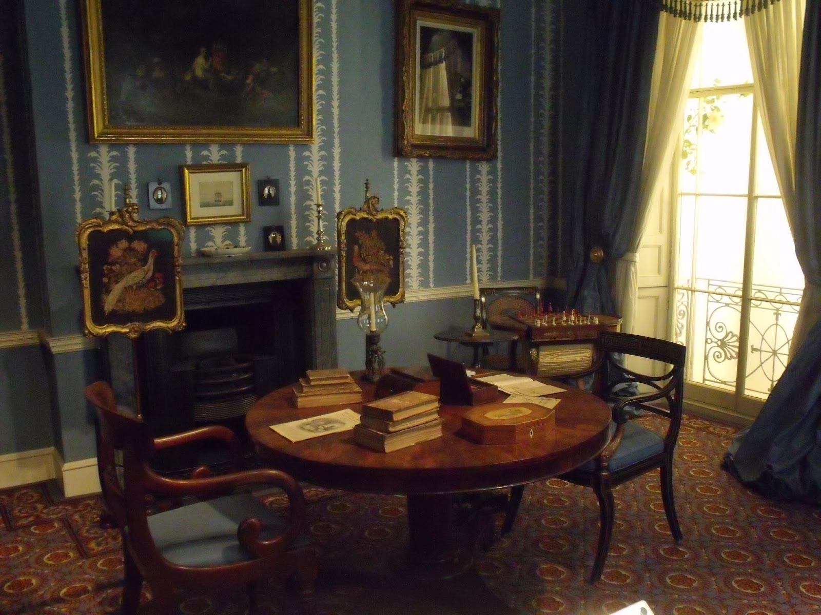 Reframing the Victorians: A House or a Home in the Victorian Period ...