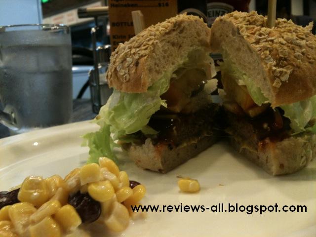 We'll Tell You - A&W Couple's Blog: Kraze Burgers Singapore