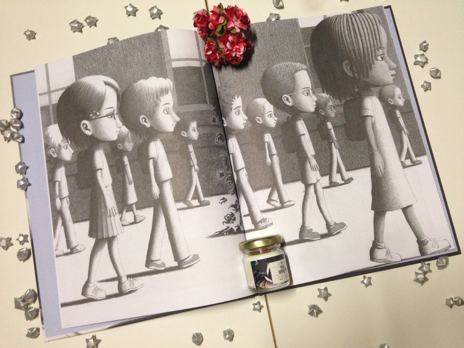 Las hojas del desván (blog literario): [Foto-reseña] Pequeñas cosas ...