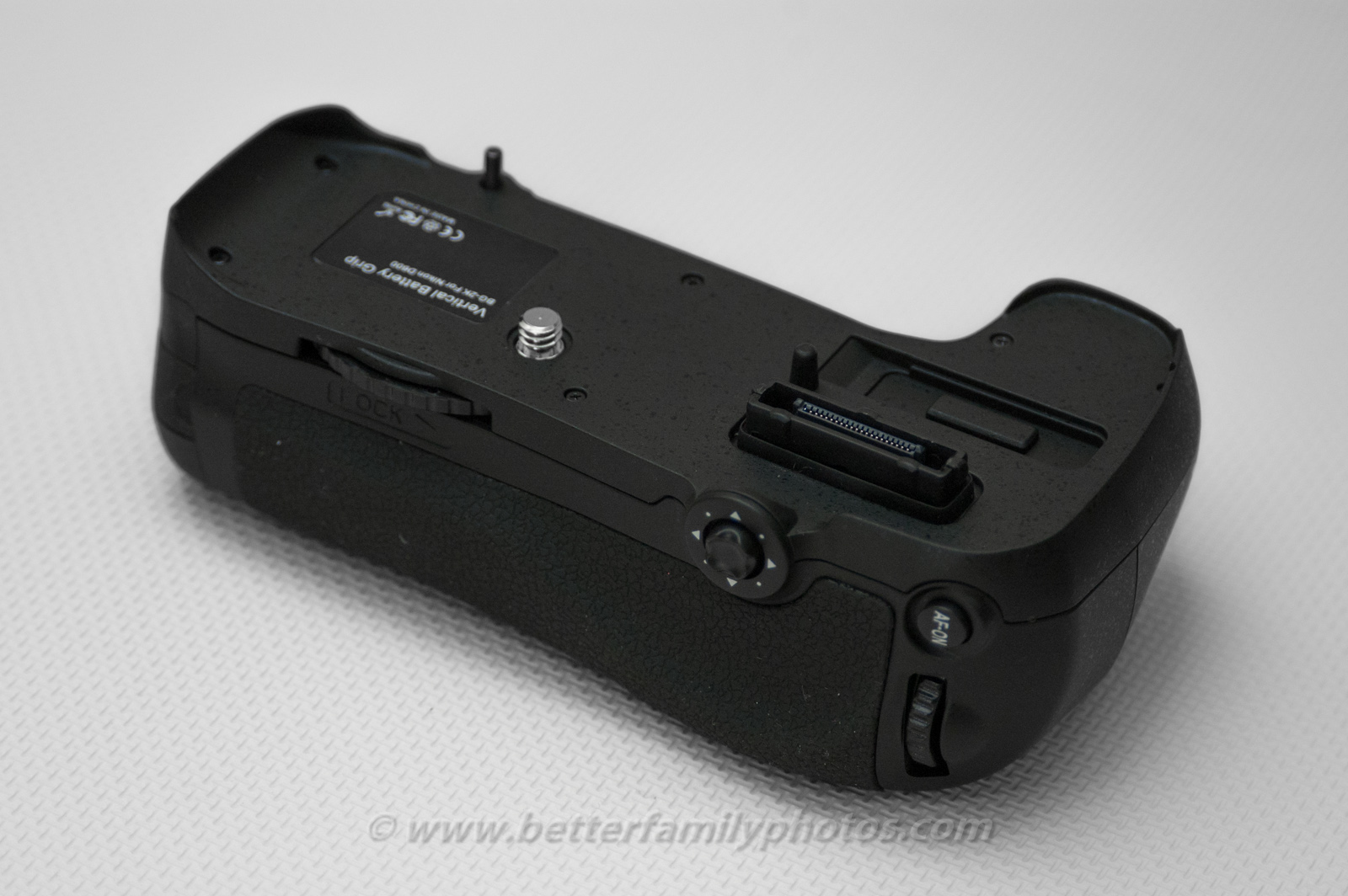Better Family Photos: Cheap Battery Grip for Nikon D600 - First Impressions