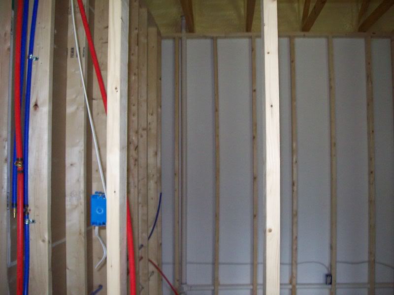 Mike and Lisa's World: Chapter 20...Pex Is Awesome...Drywall Is Not