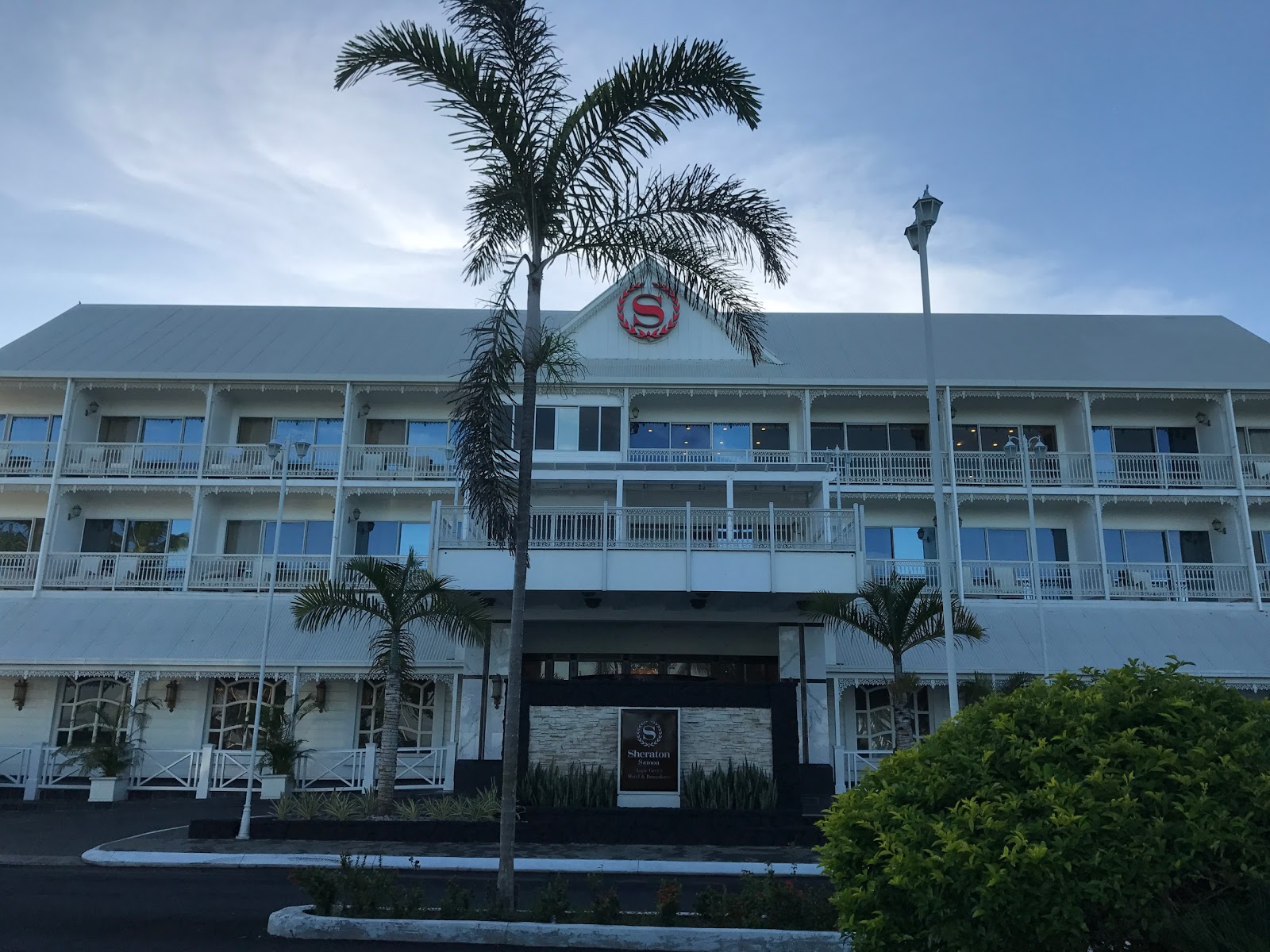 Rajeev's World: Aggie Grey's - A Jewel Of The Pacific...