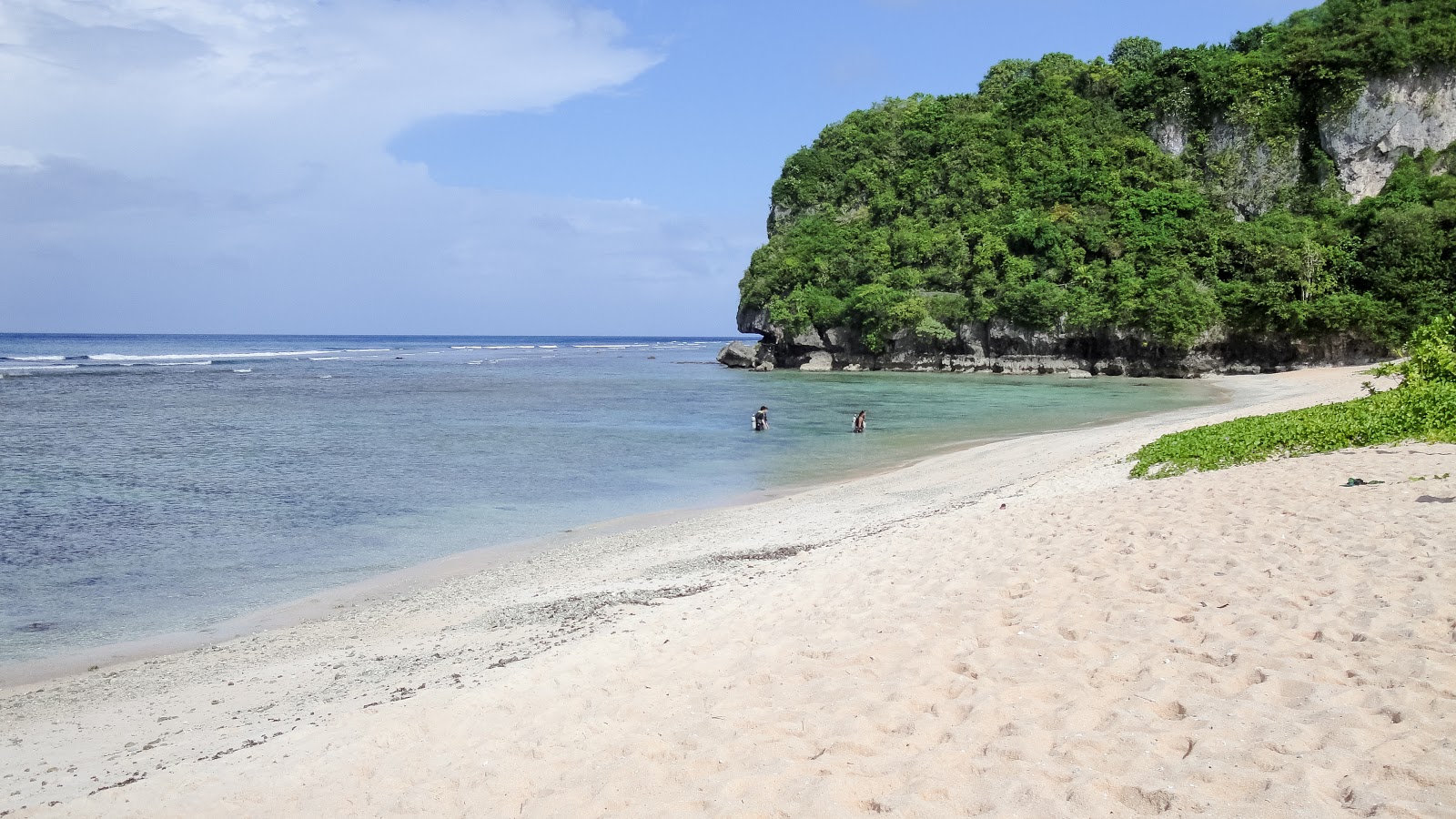 Guam - Tumble above an 11km abyss - Sven's Travel Venues