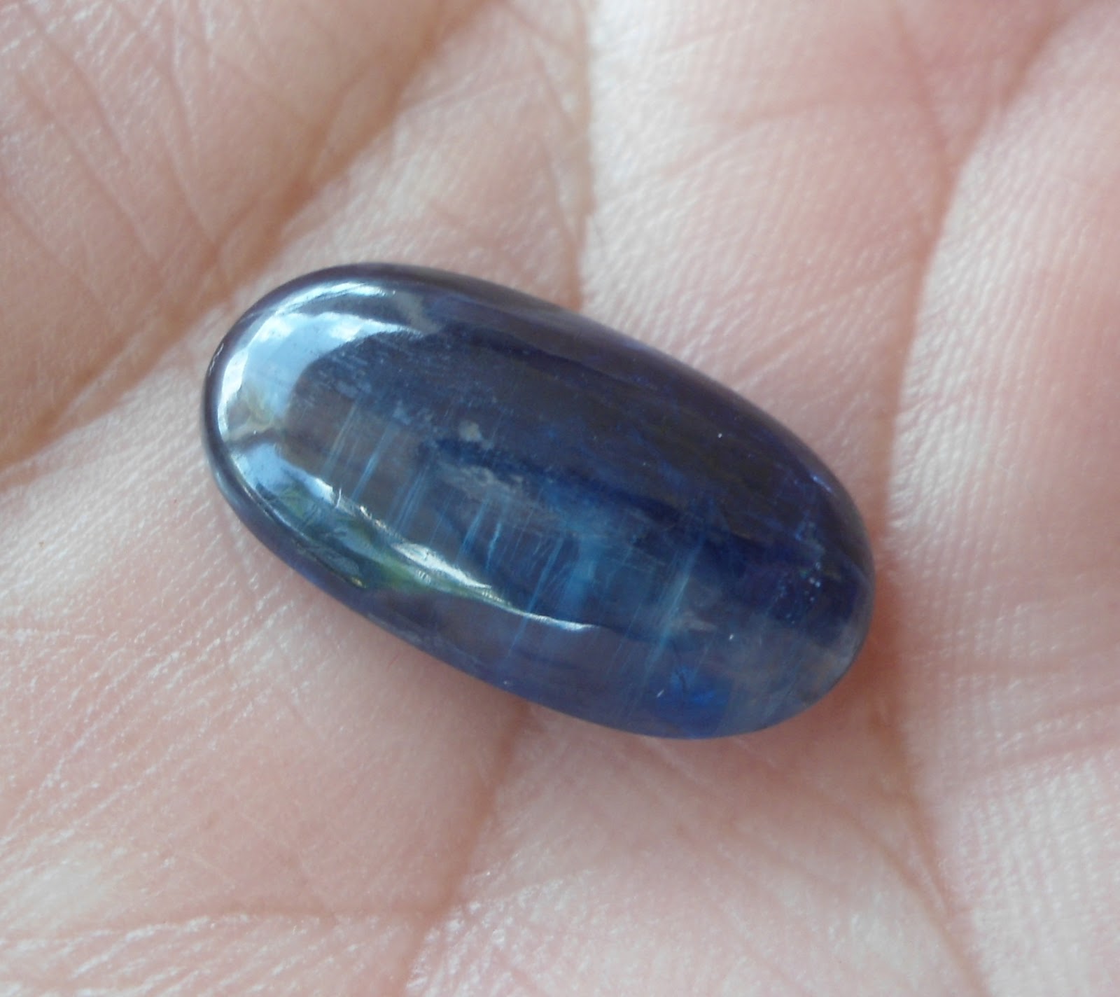 JAUHARI PERMATA: BATU-BATU PERMATA KYANITE / NILAM NEPAL - SOLD