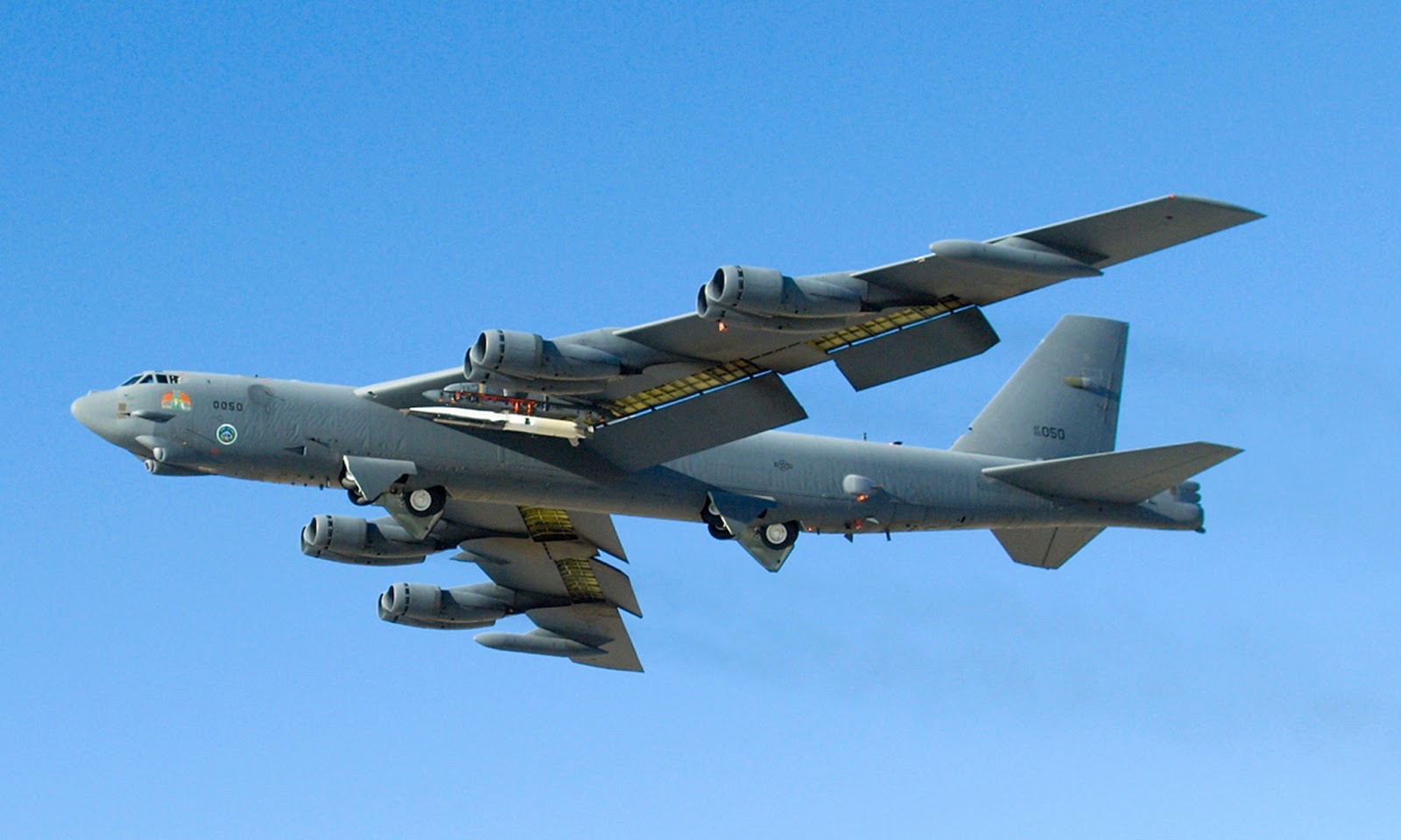 SNAFU!: B-52 "arsenal plane" to fire air to air weapons...more proof of ...