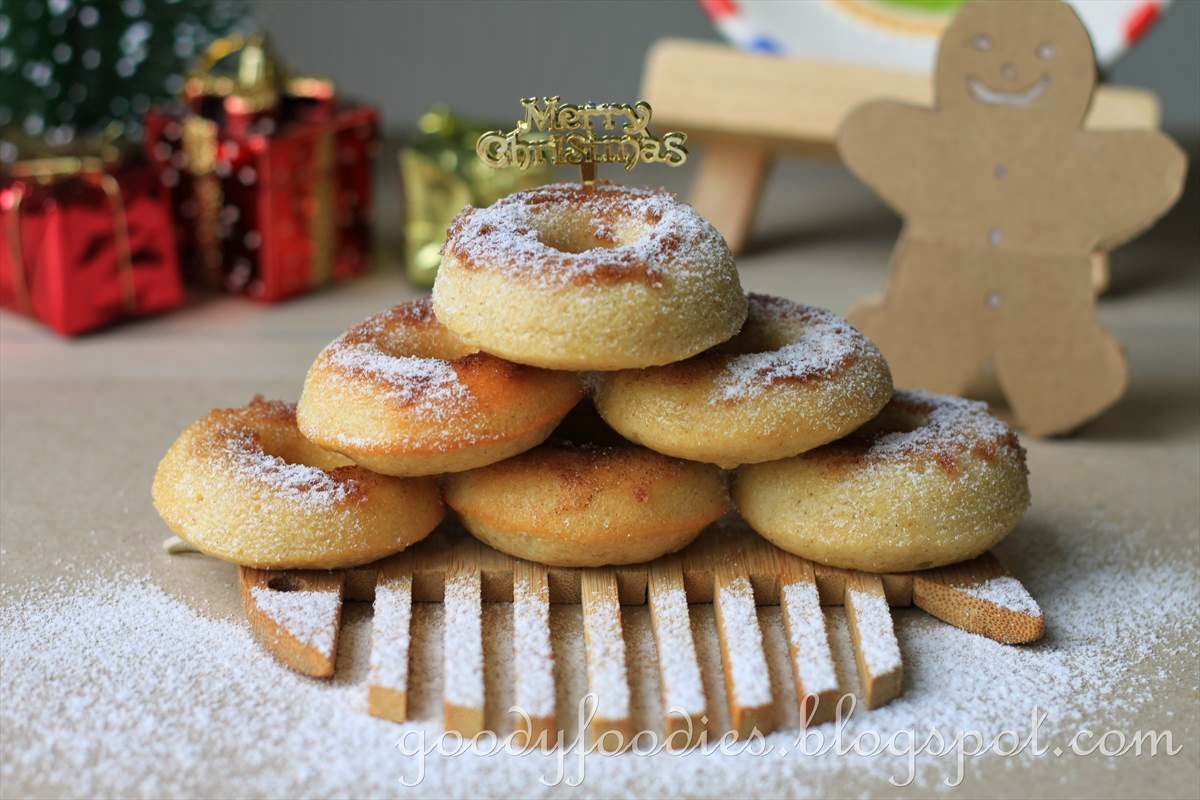 GoodyFoodies: Recipe: Doughnut Christmas Tree