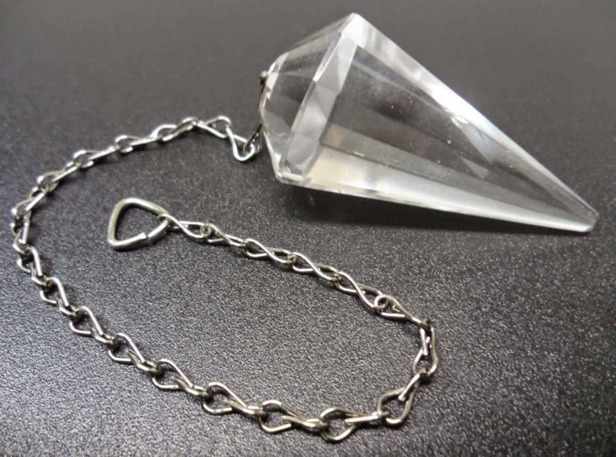 Toque Mistico: La Radiestesia y el Poder del Péndulo