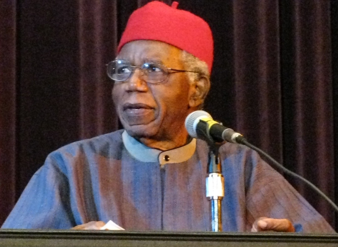 BIOGRAPHY – Chinua Achebe : African Reviews