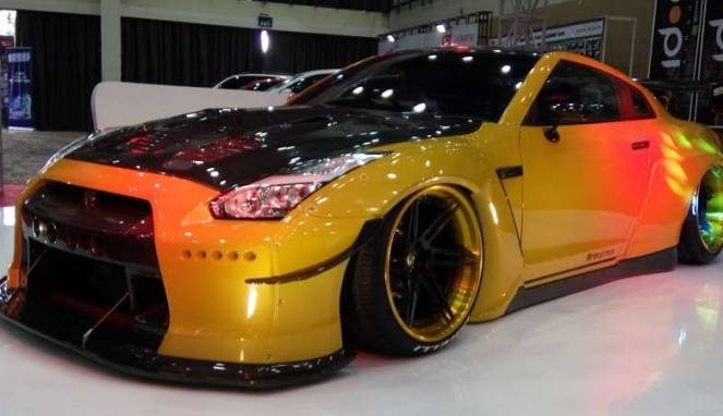 Car Modification for Nissan GTR with Extreme Modification Appear Pretty ...