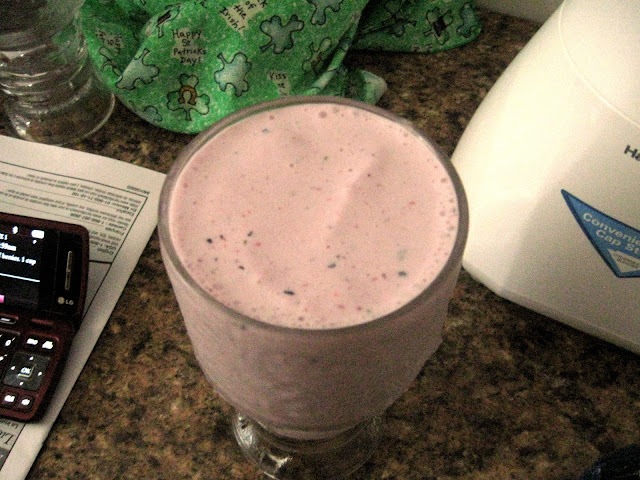 The Cooking Actress: Mixed Berry Milkshake
