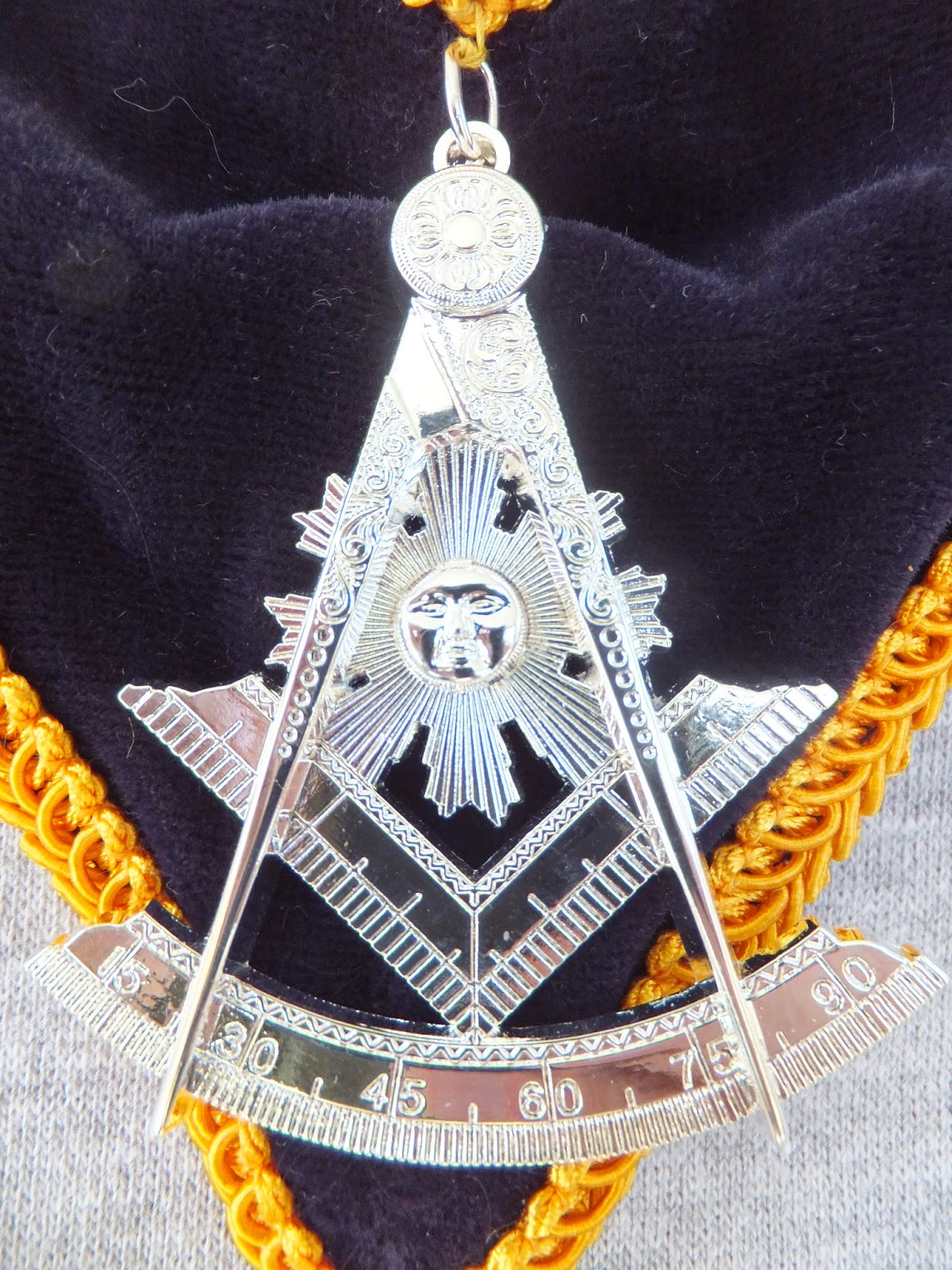 All Things Masonic: The Past Masters Jewel