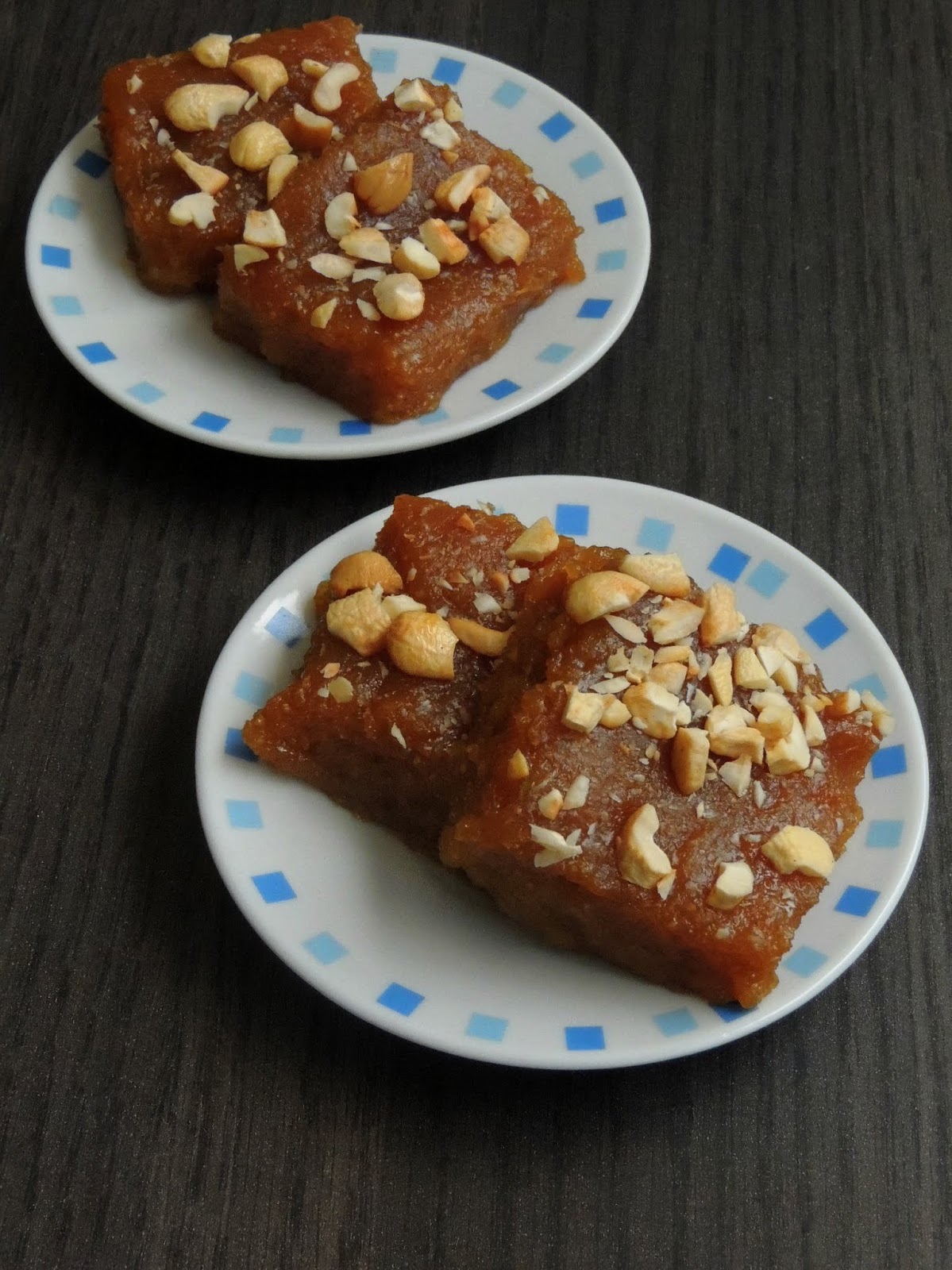 Priya's Versatile Recipes: Rava Halbai/Halubai/Semolina Halbai