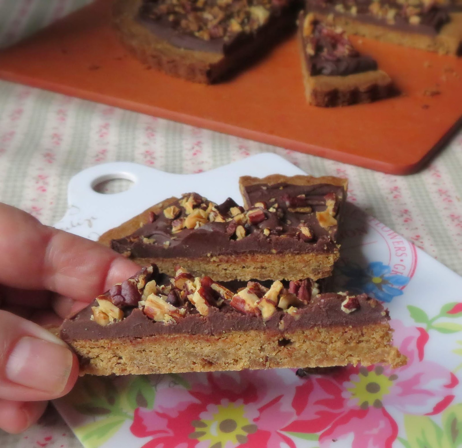 Crisp Toffee Pecan Short Breads | The English Kitchen