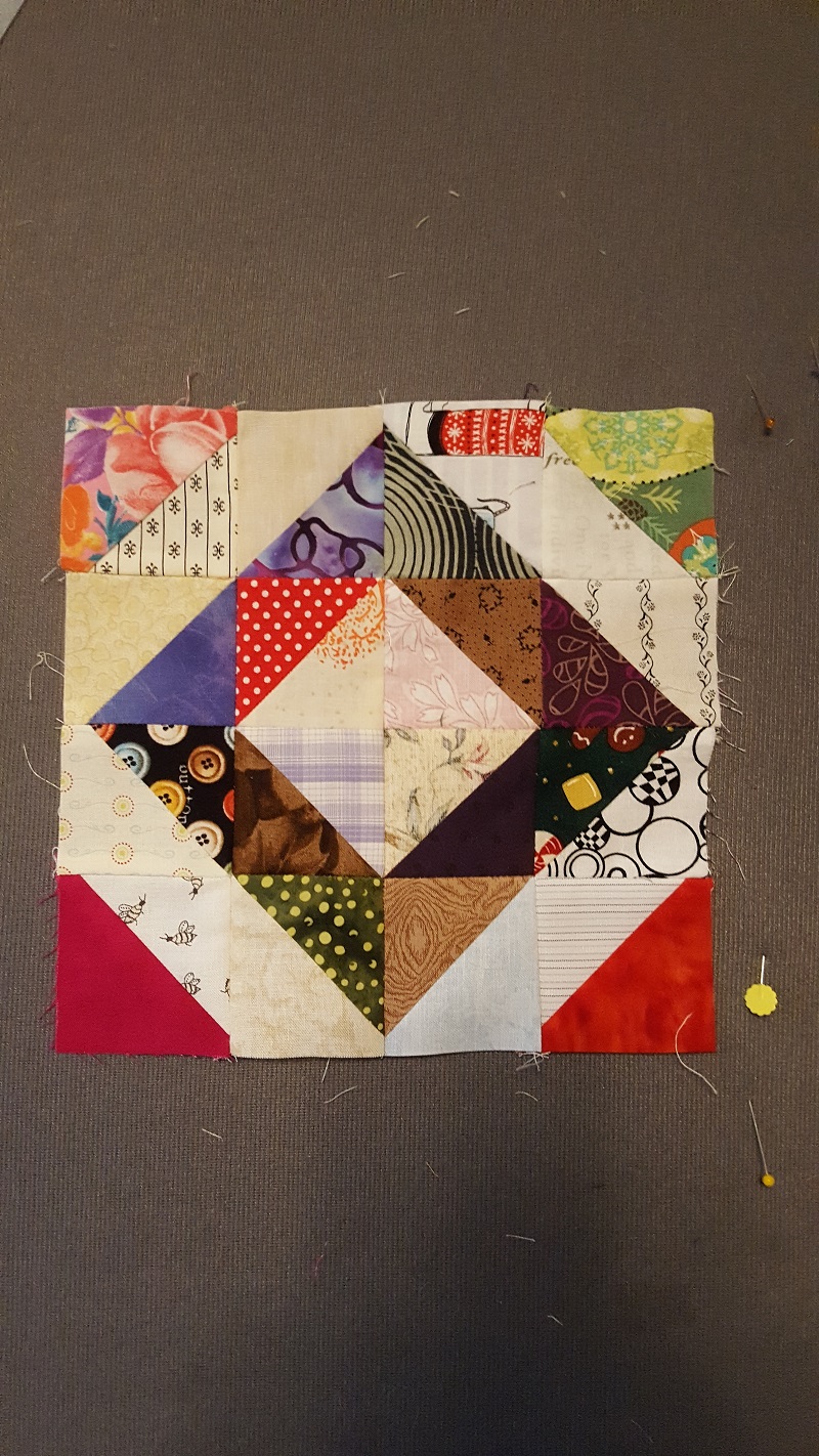 PeggyB's Quilting: HSTs and Depression Blocks