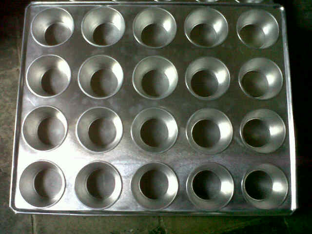 Loyang Produsen Alat Bakery: Produsen Alat Bakery & Cake