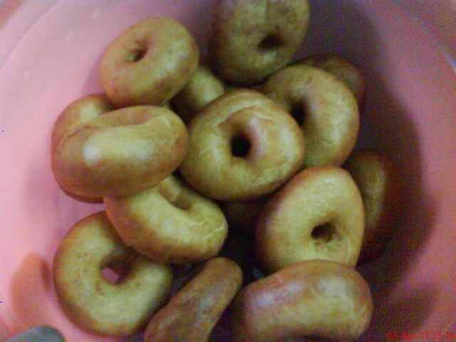Resepi Donut yang comel, lembut dan gebu