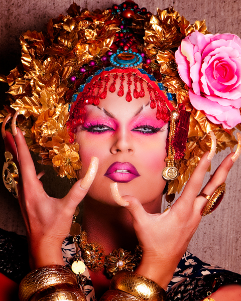 For Your Eyes Only: THE QUEENS OF THEM ALL.!!