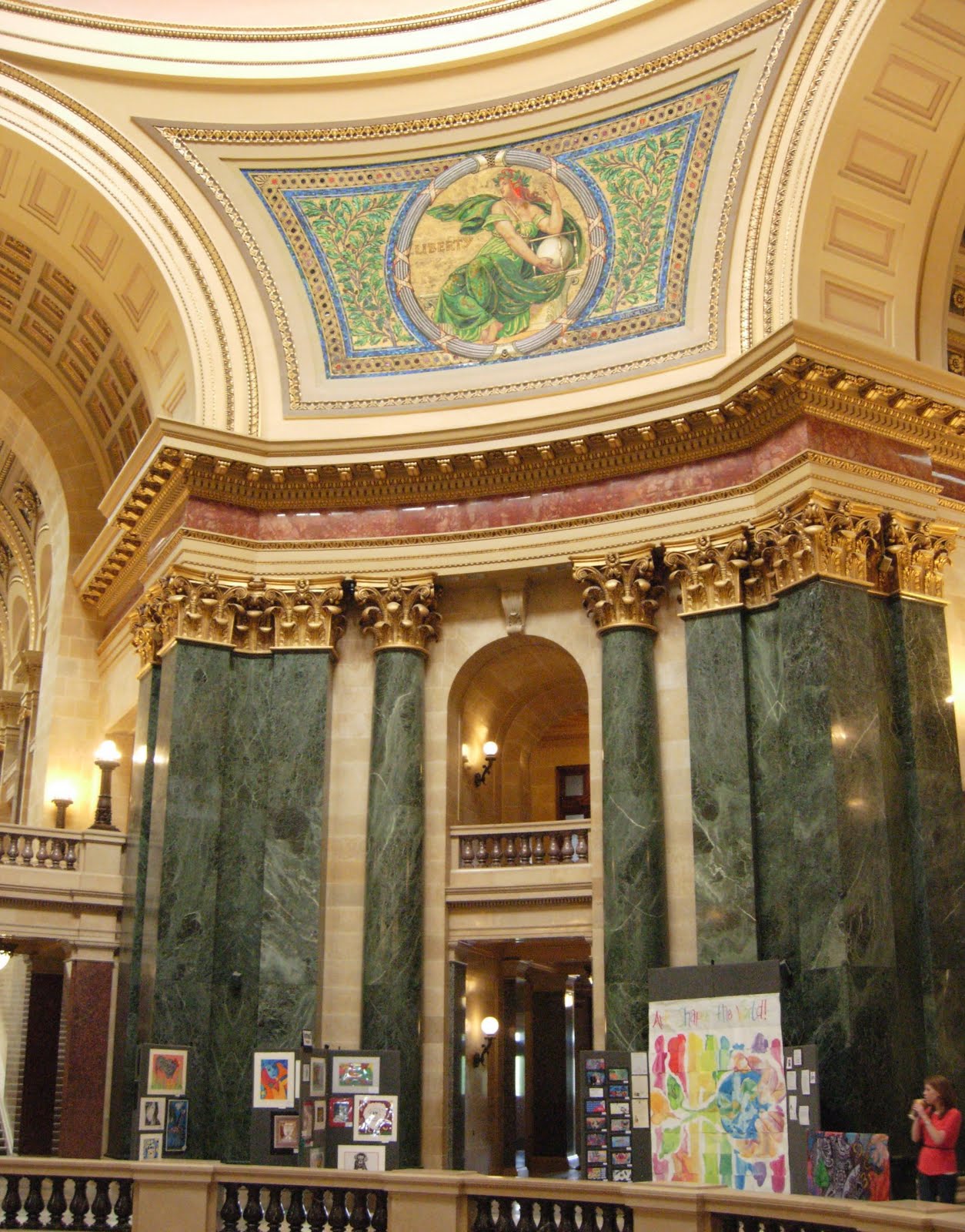 janeandbobandmore: THE CAPITOL in MADISON