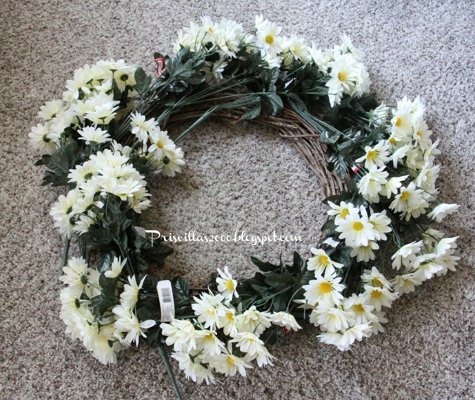 Priscillas: DIY Daisy Wreath