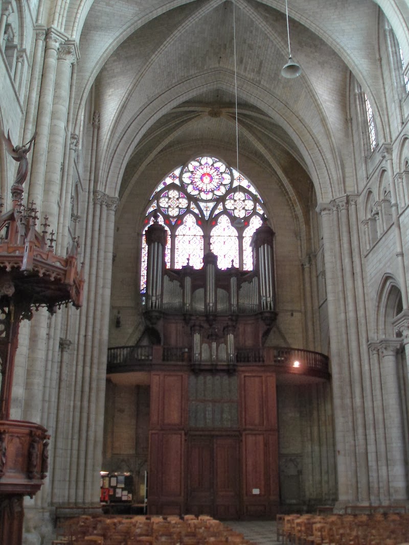 I Viaggi di Raffaella: Borgogna: Sens e la sua cattedrale gotica