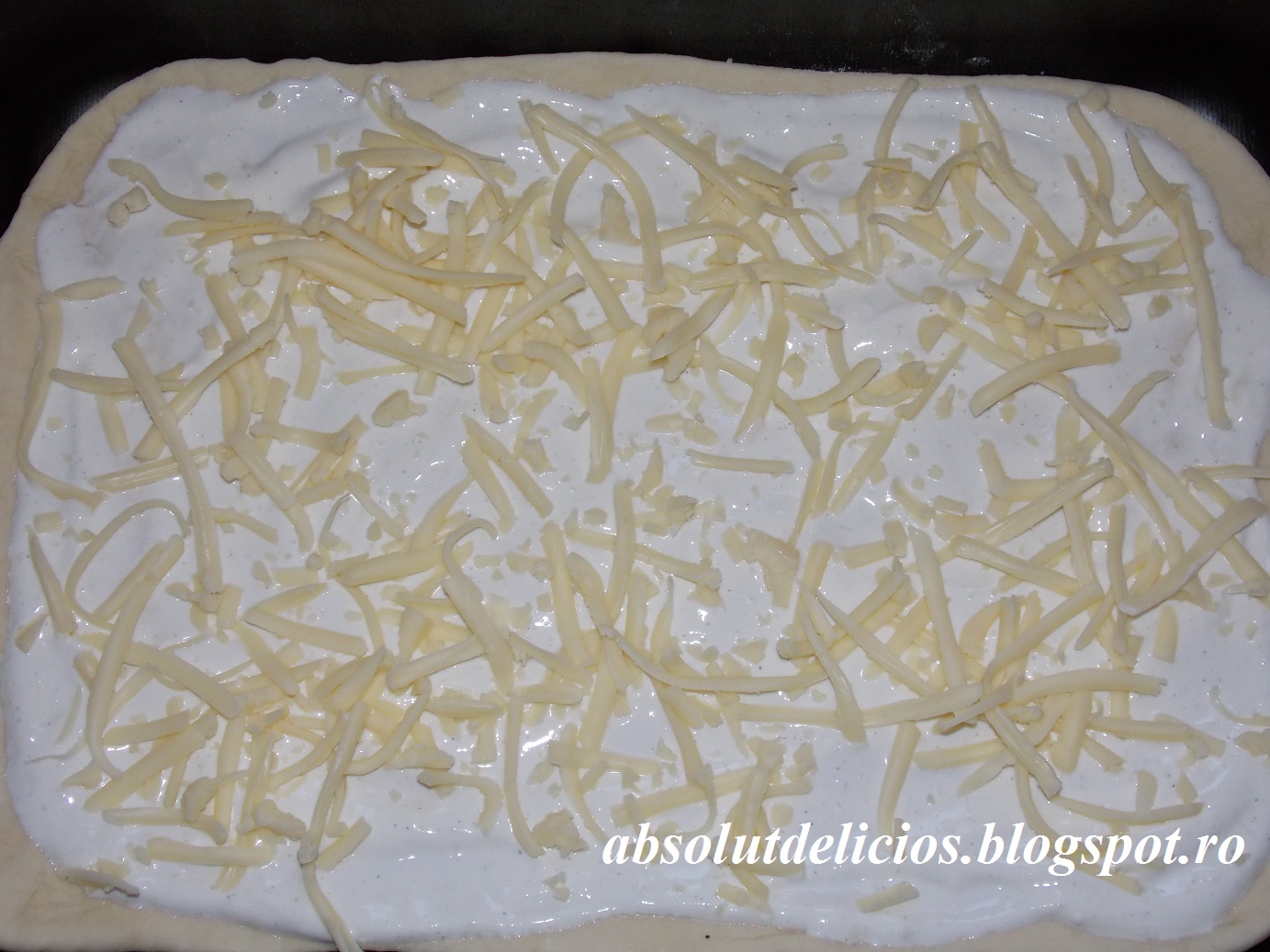 Absolut Delicios: TARTE FLAMBĖE (FLAMMEKUECHE, FLAMMKUCHE, FLAMMKUCHEN)