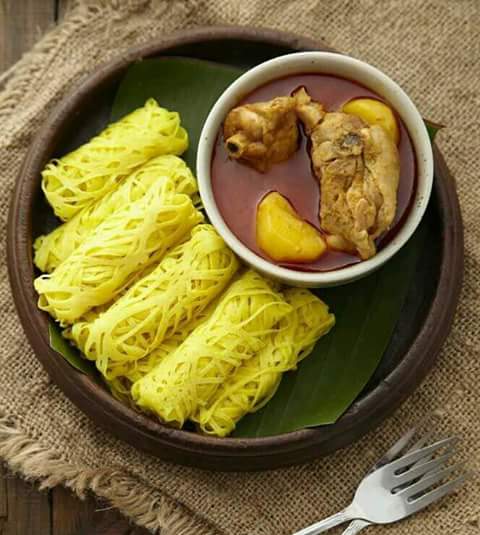 Cara Membuat Roti Jala Kuah Kari - Aneka Resep Kue