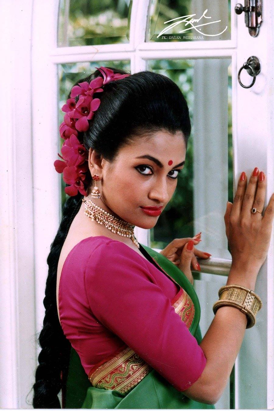 Achala Alas (අචලා අලස්) ~ Sri Lankan Actress Place