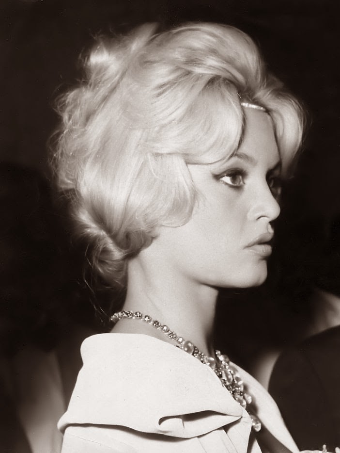 CATANDUVA FASHION: Fashion History - Brigitte Bardot é inspiração para ...
