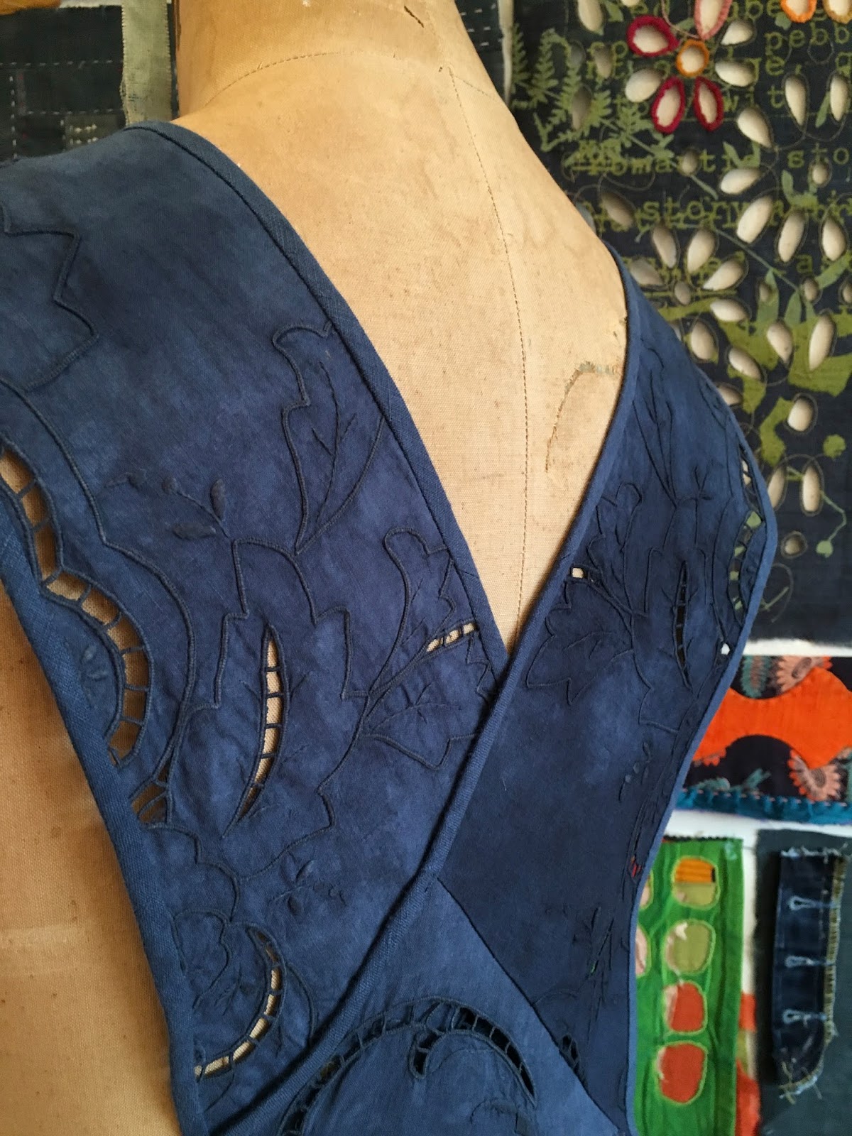 mariathomas:textiles