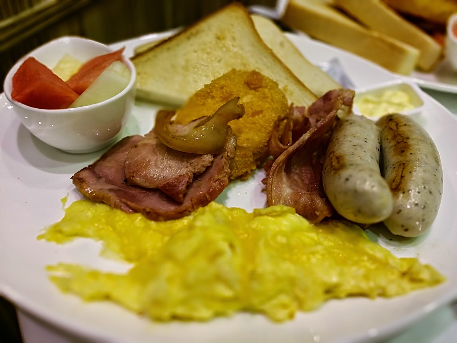 Locky's English Playground: Food & Dining: Log-On Cafe Big Breakfast ...